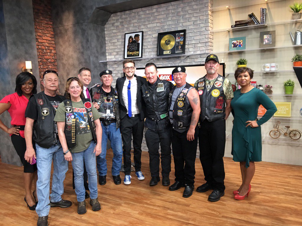 Robert Patrick Talks About T-1000 Effects and T2 for Rolling Thunder ...