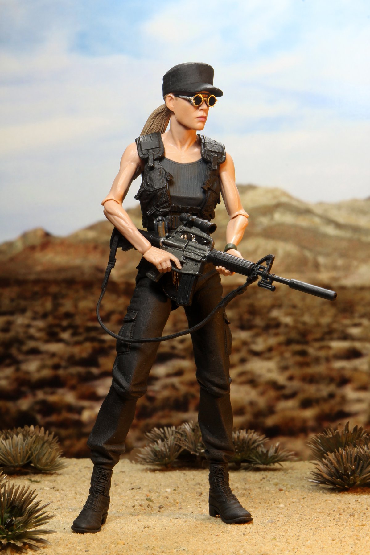 NECA: Terminator 2: Judgment Day – Sarah Connor and John Connor 2-Pack ...
